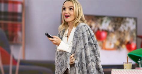 See Snl Star Chloe Finemans Hilarious Meryl Streep Impression