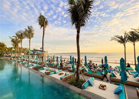 38 Best Sunset Bars In Bali With Epic Cocktails And Stunning Views