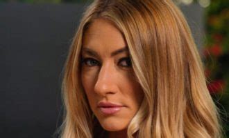 Whitney Oc Wiki Biography Age Spouse Height Net Worth Fast Facts Wikibious