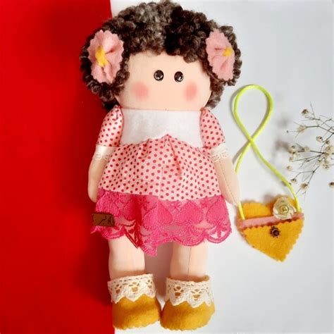 خرید و قیمت عروسک دختر پارچه ای 22 سانتی با قابلیت ایستایی از غرفه دست