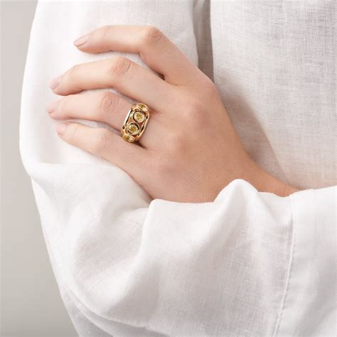 Aeneus Classic Ring Yellow Gold Citrine Cassandra Goad