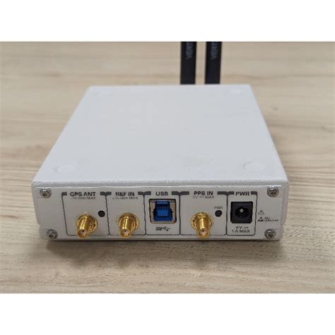 Ettus 原廠 Usrp B210 Sdr 軟體無線電 70 6g 可發票報帳 蝦皮購物