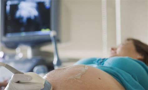 Най съвременният неинвазивен пренатален тест има шансове да бъде реимбурсиран от НЗОК Cross Bg