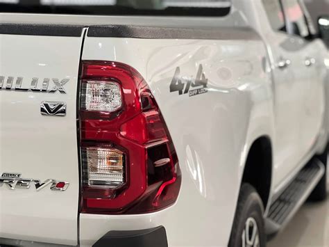 ໂຕໂຍຕ້າລາວທານີ ນາງ ສຸກສາຄອນ ໂຕໂຍຕ້າລາວທານີ ນາງ ສຸກສາຄອນ