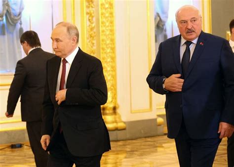 Путін і Лукашенко вночі обговорювали Україну