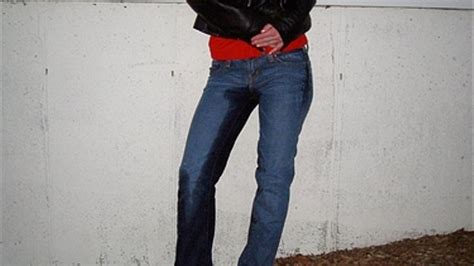 ANOTHER STUCK ZIPPER WMV Bound2Burst Female Desperation Clips4sale