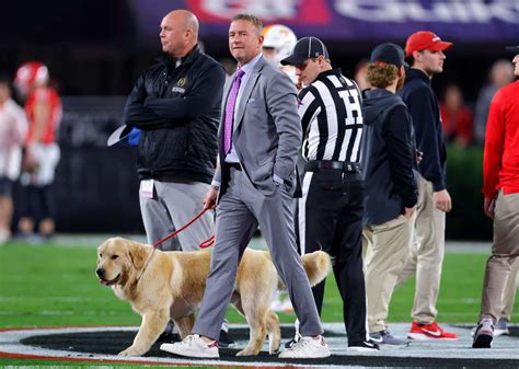 Kirk Herbstreit Reveals How He Keeps His 4 Golden Retrievers Healthy