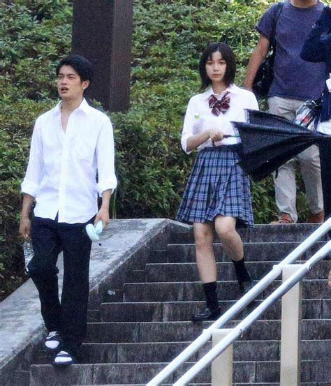 上白石萌歌 女子高生役 爽やか制服姿が眩しい Fridayデジタル