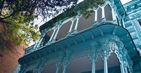 თბილისში რუსთაველის გამზირზე N54 ში ე წ ცისფერ მაქმანებიანი სახლის რეაბილიტაცია იწყება Kalaki Ge