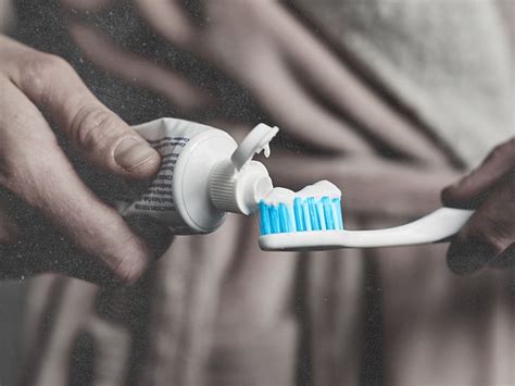 Fluoride In Toothpaste What It Does Is It Safe