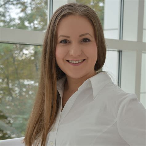 Diana Jecan Client Service Analyst Deutsche Bank Ag Xing