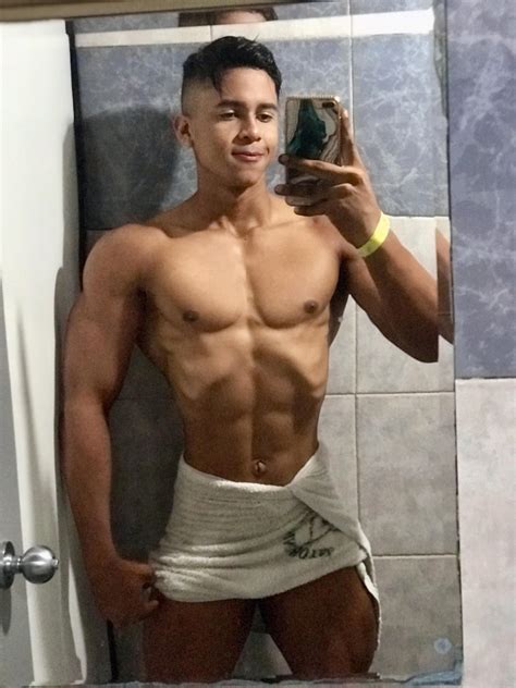 Sex Sunday 📈🔥🔥🔥🔥 Rclothedmuscle