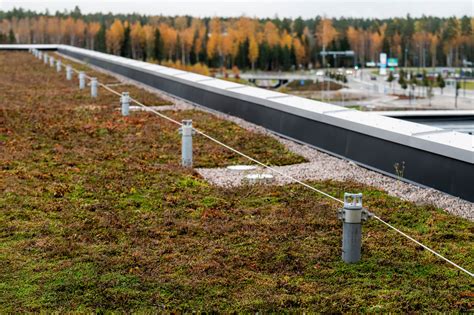 Fall Protection And Stormwater Drainage For The Roof Of A Shopping