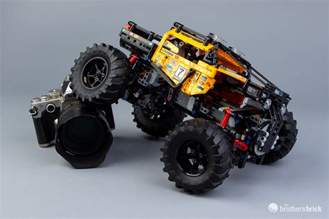 LEGO Technic 42099 4x4 X-Treme Off-Roader Review-32 - The Brothers ...