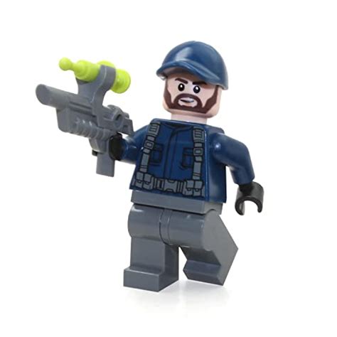 Lego Jurassic World Dominion Minifigure Dinosaur Guard With Want It All