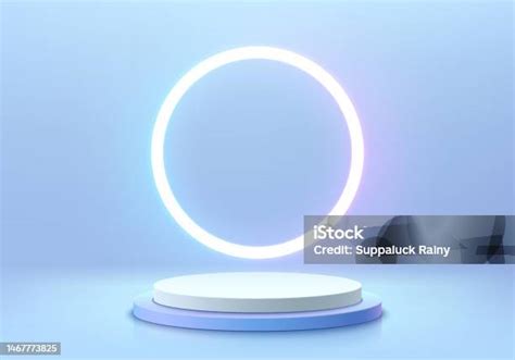 현실적인 실린더 받침대 연단 빛나는 네온 빛 원형 링이 있는 미래 지향적인 3d 파란색 홀로그램 배경 최소한의 벽 장면 모형
