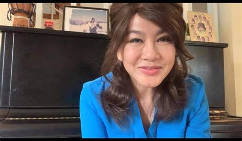 အိမ်မှာစားကောင်းသောက်ဖွယ်တွေ ချတ်ပြုတ်ပေးတဲ့ အန်တီကြီးက စိတ်ရင်းကောင်းလို့ မိသားစုလိုမျိုးဆက