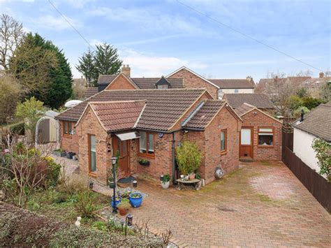 2 Bed Detached Bungalow For Sale In Bedford Road Wilstead Bedford