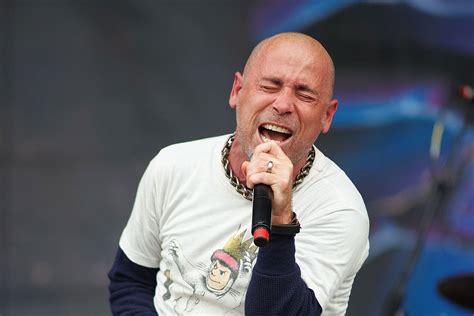 Belladonna Shaved Head Telegraph