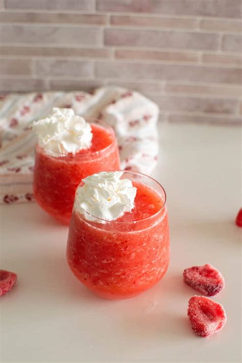 Strawberry Daiquiri Mocktail Merry About Town