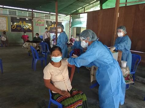 ရွှေတောင်မြို့နယ်တွင် အသက် ၅၅ နှစ်မှ ၆၄ နှစ်အတွင်းရှိ ပြည်သူများအား ကိုဗစ်ကာကွယ်ဆေး ပထမအကြိမ