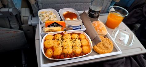 Review Emirates First Class A380 From Dubai Dxb To Toronto Yyz