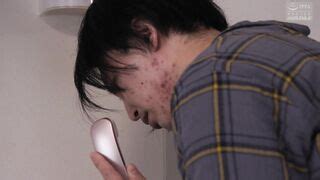 NSFS 197 投稿実話 事件に巻き込まれた妻4 悪徳リフォーム会社の男たちに犯 れた妻 花狩まい