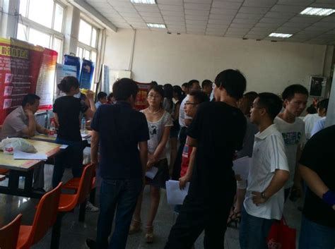 我校2014届毕业生第七场大型招聘会成功举办 综合新闻 河北工业大学融媒网