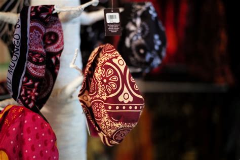 무료 이미지 보케 여행 무늬 저장 봄 빨간 색깔 아프리카 모자 유행 구조 미술 엠 50mm F14 디자인 탄자니아 노동 조합 지부 라이카