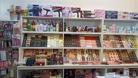 Lemyo Education Center သင့်ကိုယ်သင် ပြန်ကြည့်ပါ ၁ ကိုယ့်ဘဝကို သူများတ