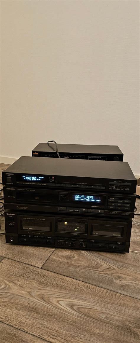 Se produkter som liknar Technics Hi Fi system med CD på Tradera 671168516