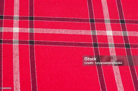텍스처 패턴입니다 스코틀랜드의 타탄 패턴입니다 빨간색과 검은색 양모 격자 무늬 배경으로 인쇄 대칭 사각형 패턴입니다 원사 염색 플 란 넬 측면에 셔츠 버튼에 대 한 완벽 한
