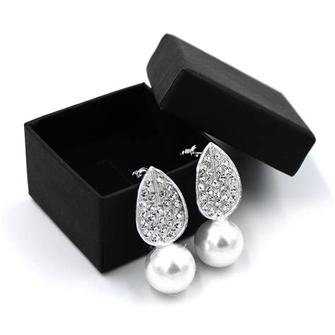 ΣΚΟΥΛΑΡΙΚΙΑ ΚΡΕΜΑΣΤΑ ΦΥΛΛΟ ΣΤΡΑΣΑΚΙΑ ΜΕ ΠΕΡΛΑ Geme