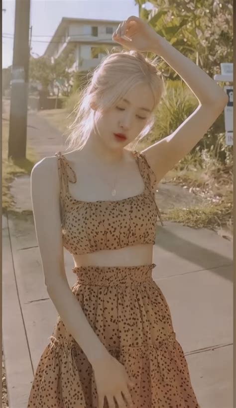 Pin By Kimberly Lemons On Fashion In 2024 Blackpink Fashion Rosé