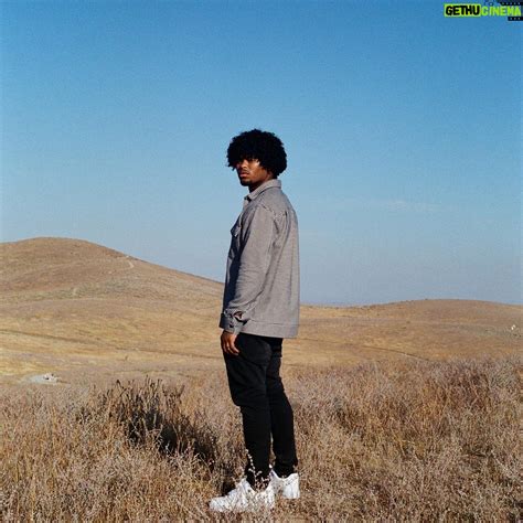 Isaiah John Wiki Biography Age Gallery Spouse And More