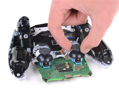 New Guides PS5 DualSense Controller IFixit News