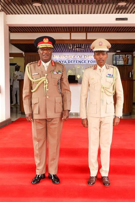 Taliyaha Ciidanka Xoogga Dalka Soomaaliyeed Oo La Kulmay Dhigiisa Dalka Kenya Radio Kismaayo