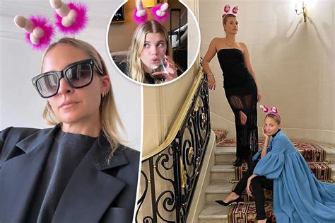 Sofia Nicole Richie Pose In Penis Headbands At Bachelorette