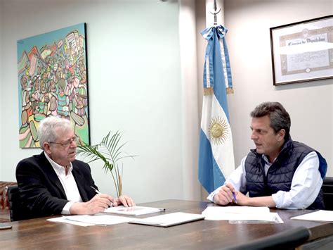 Tras La Reunión De Sergio Massa Con Su Gabinete Un Funcionario De