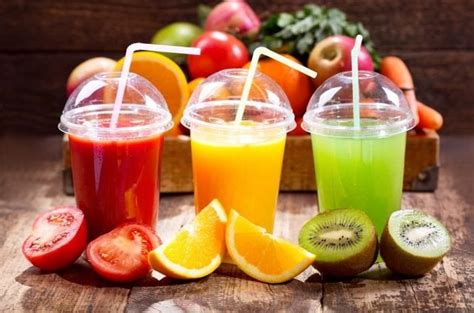 Диетолог рассказала о вреде фруктовых соков 24СМИ