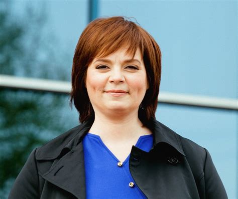 9 Layered Hairstyles For Ladies With A Fat Face Hairstylecamp