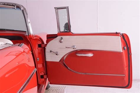 1955 Pontiac Bonneville Volo Museum