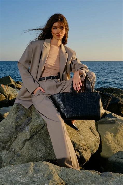 Arina G Avant Models
