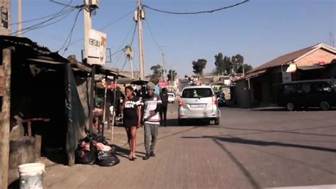 Chubby African Has Crazy Orgasm In Slums Eporner