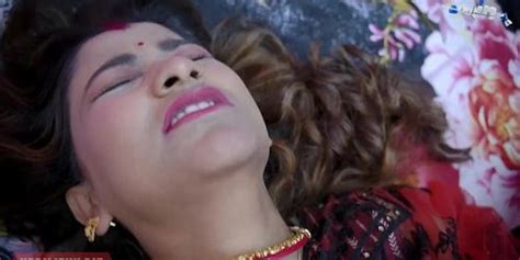 Doctor Ne Unmarried Ladki Ki Chut Chod Dali Kamar Ke Dard Thik Krne Ke Bahane Clear Hindi Audio