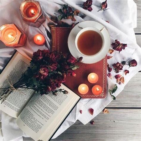 Уют осень плед чай свечи осенний уют мотивация Чайные чашки Осень Свеча