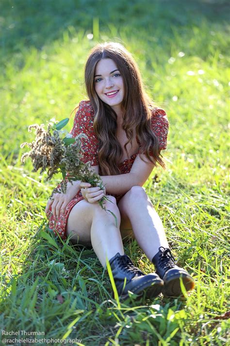 Savannah R New View Modeling