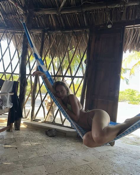 Ester Expósito In 2024 Beach Girl Ester Exposito Ester Expósito Instagram