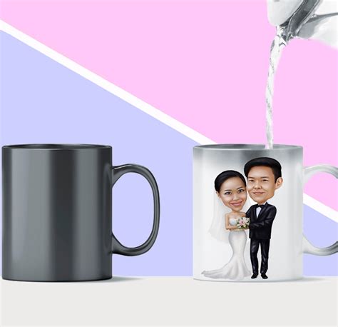 Сватбена Карикатура за Младоженци Магическа Чаша