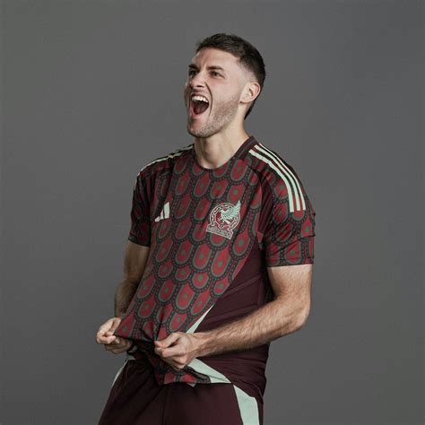 6 Stylish Ways To Rock Your Soccer Jersey For Any Occasion Xtreme Soccer